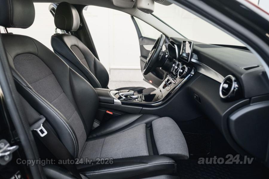 Melns Mercedes-Benz C-Class 2016 Tallina, ar dzinēja tilpumu 2.00 L un nobraukumu 155 tūkst. km par 13499 €, foto 11 vietnē AUTOMOTO.COM.LV