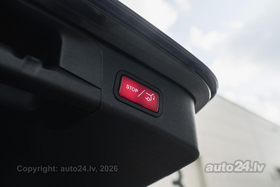 Melns Mercedes-Benz C-Class 2016 Tallina, ar dzinēja tilpumu 2.00 L un nobraukumu 155 tūkst. km par 13499 €, foto 14 vietnē AUTOMOTO.COM.LV