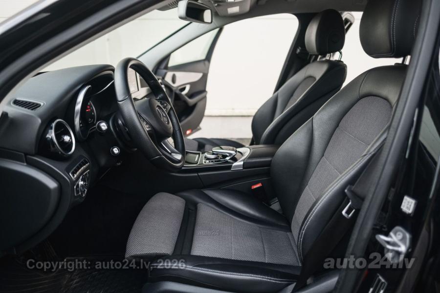Melns Mercedes-Benz C-Class 2016 Tallina, ar dzinēja tilpumu 2.00 L un nobraukumu 155 tūkst. km par 13499 €, foto 16 vietnē AUTOMOTO.COM.LV
