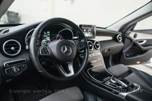 Melns Mercedes-Benz C-Class 2016 Tallina, ar dzinēja tilpumu 2.00 L un nobraukumu 155 tūkst. km par 13499 €, foto 17 vietnē AUTOMOTO.COM.LV