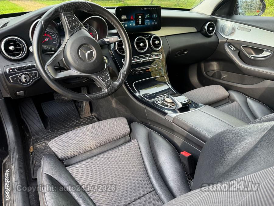Melns Mercedes-Benz C-Class 2016 Tallina, ar dzinēja tilpumu 2.10 L un nobraukumu 206 tūkst. km par 14990 €, foto 12 vietnē AUTOMOTO.COM.LV