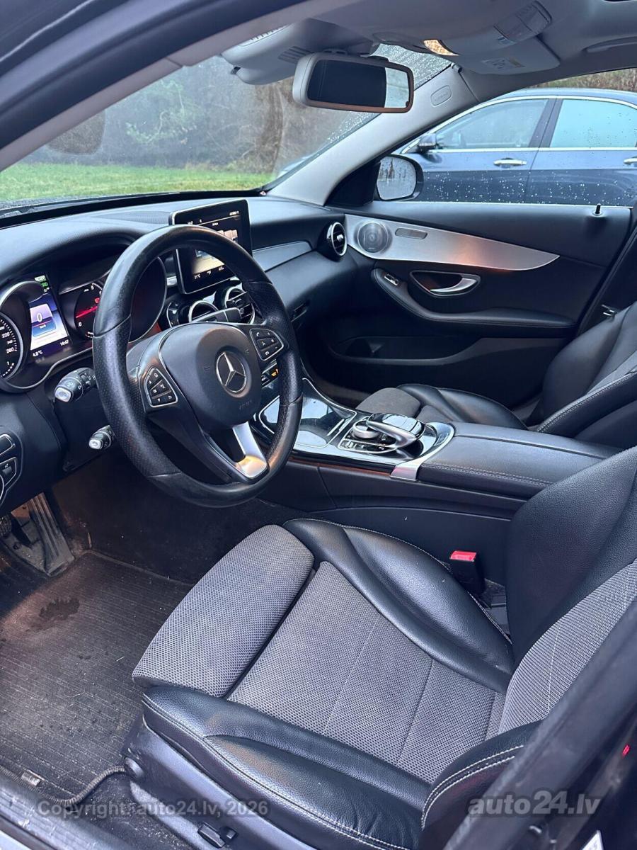 Melns Mercedes-Benz C-Class 2017 Tallina, ar dzinēja tilpumu 2.00 L un nobraukumu 122 tūkst. km par 12500 €, foto 7 vietnē AUTOMOTO.COM.LV