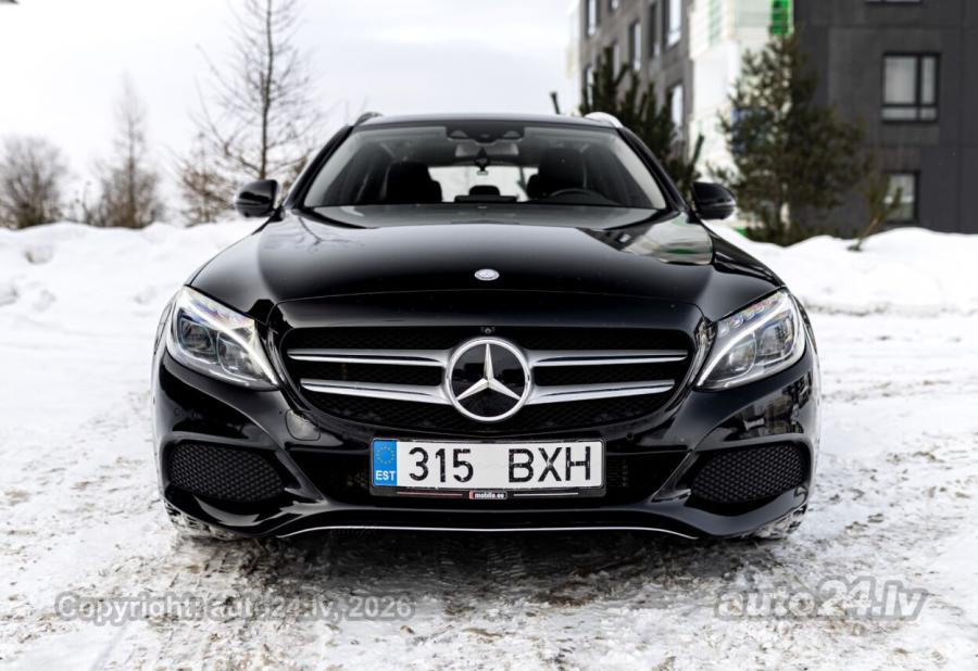 Black Mercedes-Benz C-Class 2017 in Tallinn, with an engine capacity of 2.00 L and mileage of 123 thousand km for 12990 €, photo 2 on AUTOMOTO.COM.LV