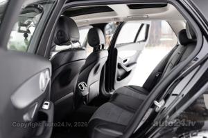 Black Mercedes-Benz C-Class 2017 in Tallinn, with an engine capacity of 2.00 L and mileage of 123 thousand km for 12990 €, photo 11 on AUTOMOTO.COM.LV
