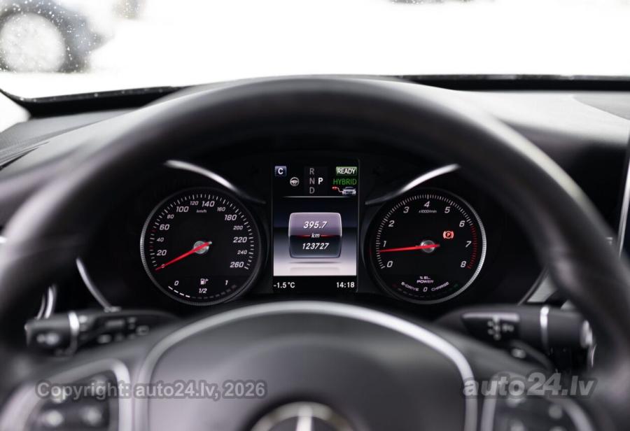 Black Mercedes-Benz C-Class 2017 in Tallinn, with an engine capacity of 2.00 L and mileage of 123 thousand km for 12990 €, photo 16 on AUTOMOTO.COM.LV
