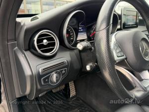Melns Mercedes-Benz C-Class 2017 Pērnava, ar dzinēja tilpumu 2.14 L un nobraukumu 132 tūkst. km par 18900 €, foto 8 vietnē AUTOMOTO.COM.LV
