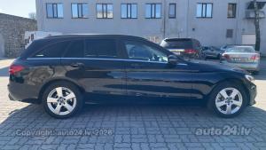 Melns Mercedes-Benz C-Class 2017 Tallina, ar dzinēja tilpumu 2.10 L un nobraukumu 275 tūkst. km par 11999 €, foto 4 vietnē AUTOMOTO.COM.LV