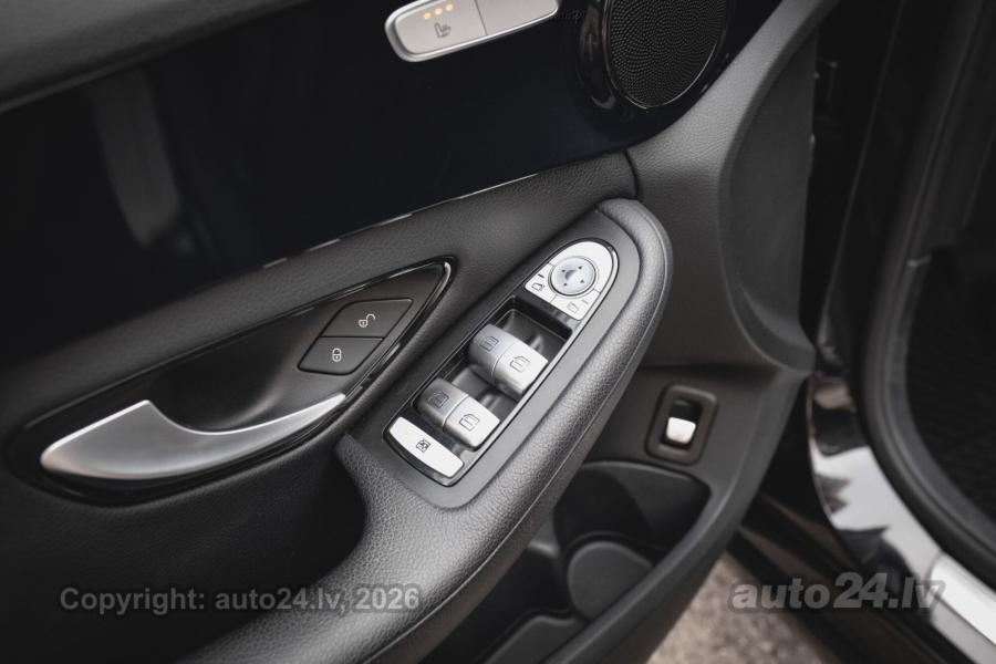 Melns Mercedes-Benz C-Class 2017 Tartu, ar dzinēja tilpumu 2.10 L un nobraukumu 286 tūkst. km par 11850 €, foto 15 vietnē AUTOMOTO.COM.LV