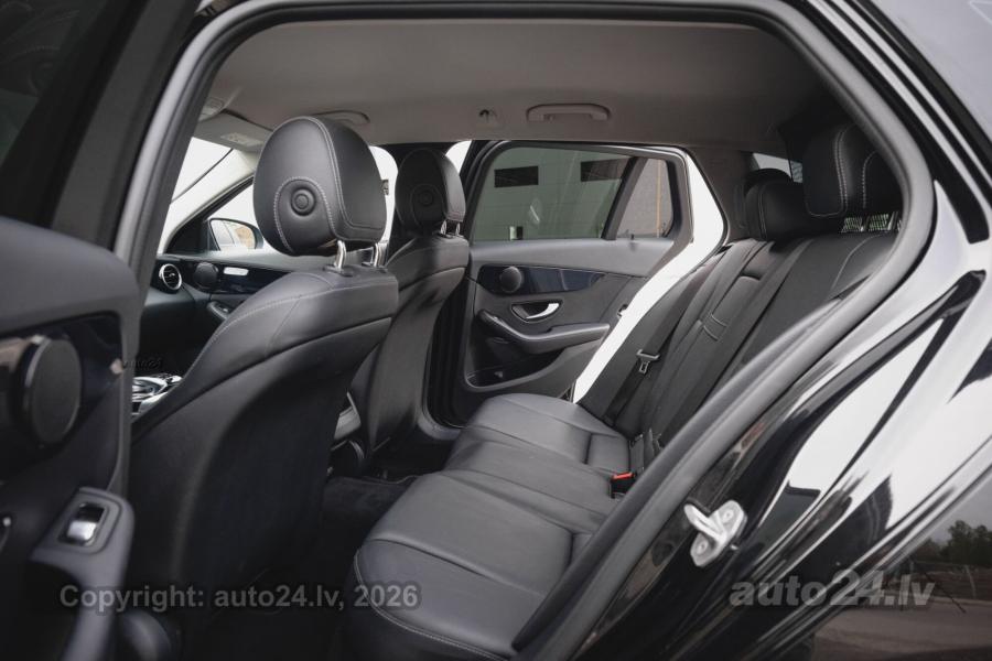 Melns Mercedes-Benz C-Class 2017 Tartu, ar dzinēja tilpumu 2.10 L un nobraukumu 286 tūkst. km par 11850 €, foto 19 vietnē AUTOMOTO.COM.LV