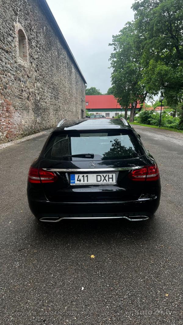 Melns Mercedes-Benz C-Class 2017 Peltsamā, ar dzinēja tilpumu 1.60 L un nobraukumu 181 tūkst. km par 14500 €, foto 6 vietnē AUTOMOTO.COM.LV