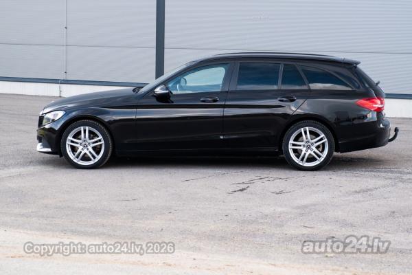 Black Mercedes-Benz C-Class 2017 in Tartu, with an engine capacity of 2.10 L and mileage of 254 thousand km for 11950 €, photo 8 on AUTOMOTO.COM.LV