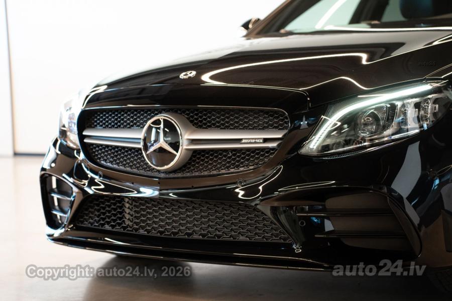 Black Mercedes-Benz C-Class 2018 in Tallinn, with an engine capacity of 3.00 L and mileage of 11 thousand km for 45880 €, photo 3 on AUTOMOTO.COM.LV
