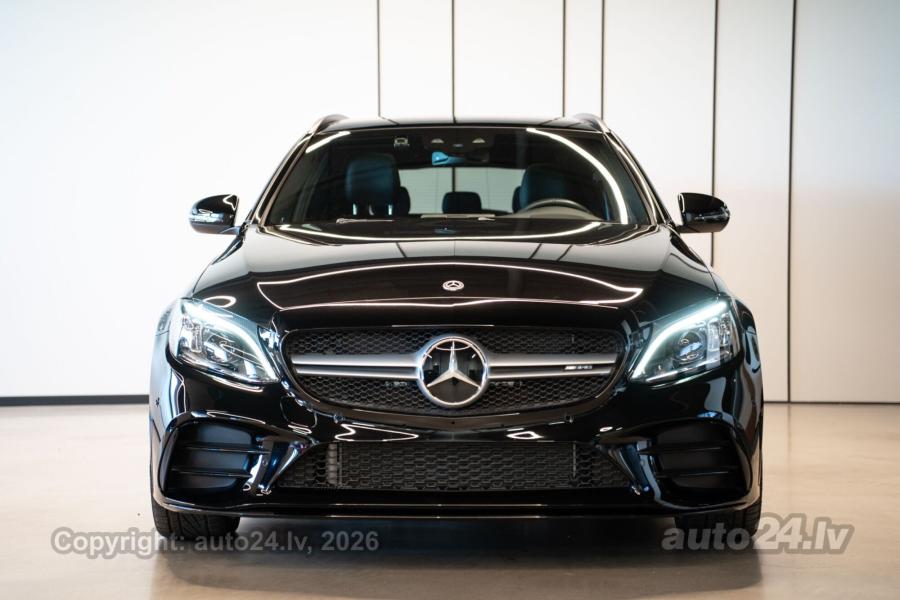 Black Mercedes-Benz C-Class 2018 in Tallinn, with an engine capacity of 3.00 L and mileage of 11 thousand km for 45880 €, photo 4 on AUTOMOTO.COM.LV