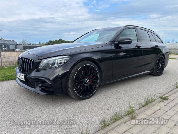 Black Mercedes-Benz C-Class 2018 in Viljandi, with an engine capacity of 2.00 L and mileage of 231 thousand km for 19999 €, photo 8 on AUTOMOTO.COM.LV