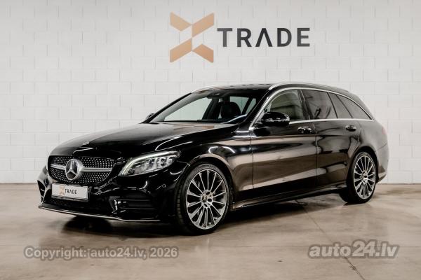 Black Mercedes-Benz C-Class 2018 in Parnu, with an engine capacity of 2.00 L and mileage of 273 thousand km for 15990 €, photo 9 on AUTOMOTO.COM.LV