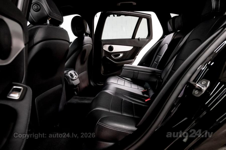 Melns Mercedes-Benz C-Class 2018 Pērnava, ar dzinēja tilpumu 2.00 L un nobraukumu 273 tūkst. km par 15990 €, foto 20 vietnē AUTOMOTO.COM.LV