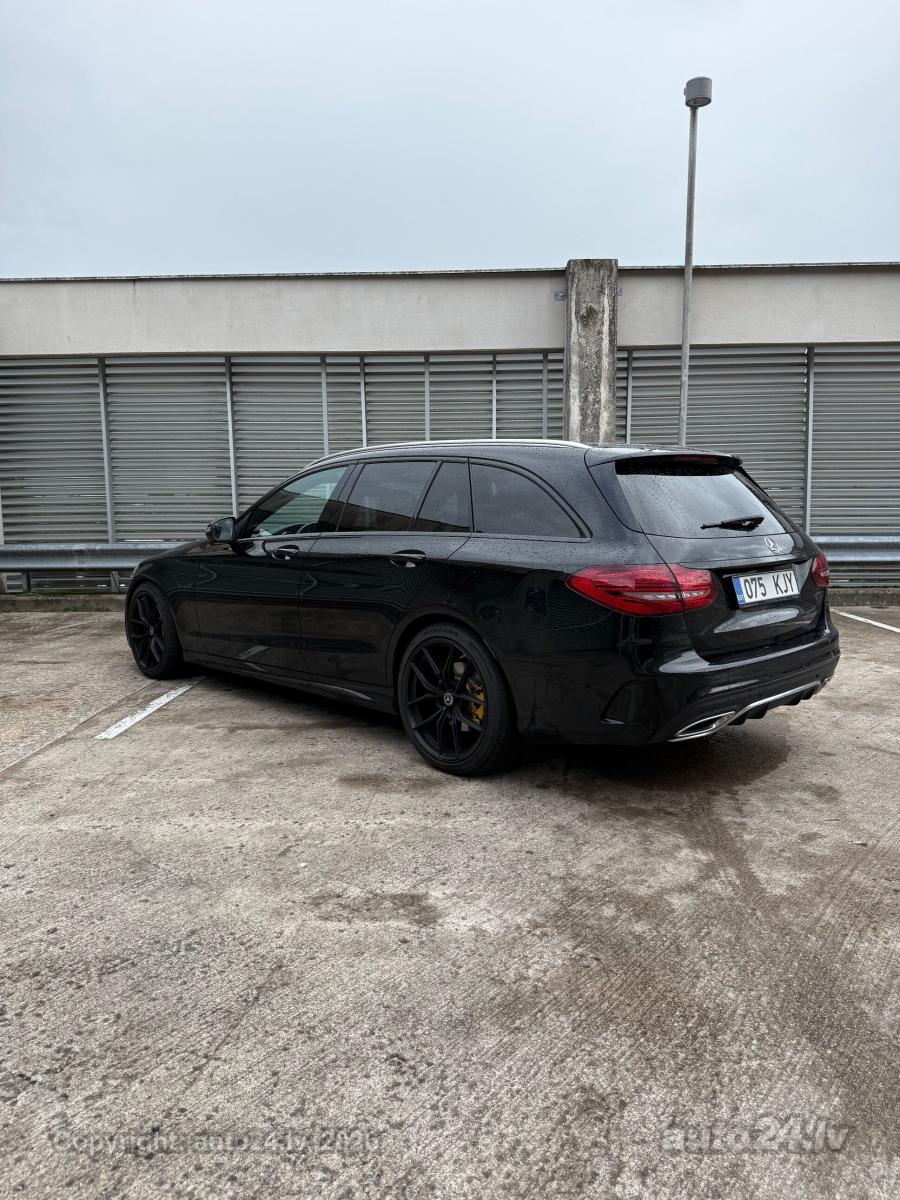 Black Mercedes-Benz C-Class 2018 in Tallinn, with an engine capacity of 2.00 L and mileage of 220 thousand km for 19500 €, photo 4 on AUTOMOTO.COM.LV