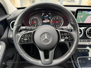 Melns Mercedes-Benz C-Class 2019 Tallina, ar dzinēja tilpumu 2.00 L un nobraukumu 101 tūkst. km par 21990 €, foto 13 vietnē AUTOMOTO.COM.LV