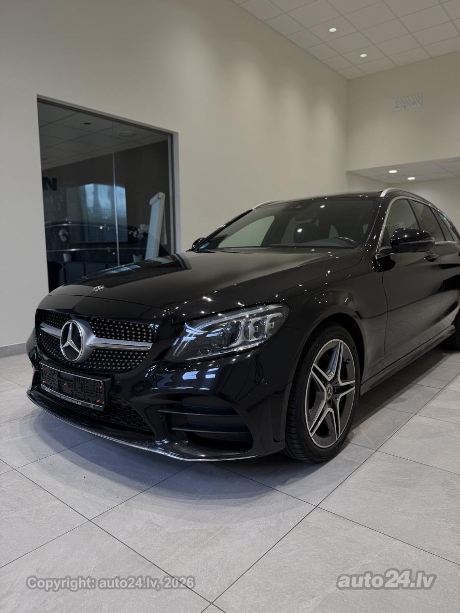 Melns Mercedes-Benz C-Class 2019 Tallina, ar dzinēja tilpumu 0.00 L un nobraukumu 118 tūkst. km par 21900 €, foto 3 vietnē AUTOMOTO.COM.LV