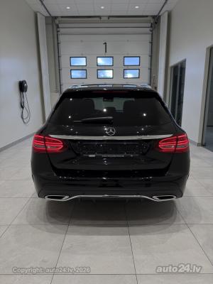 Melns Mercedes-Benz C-Class 2019 Tallina, ar dzinēja tilpumu 0.00 L un nobraukumu 118 tūkst. km par 21900 €, foto 7 vietnē AUTOMOTO.COM.LV