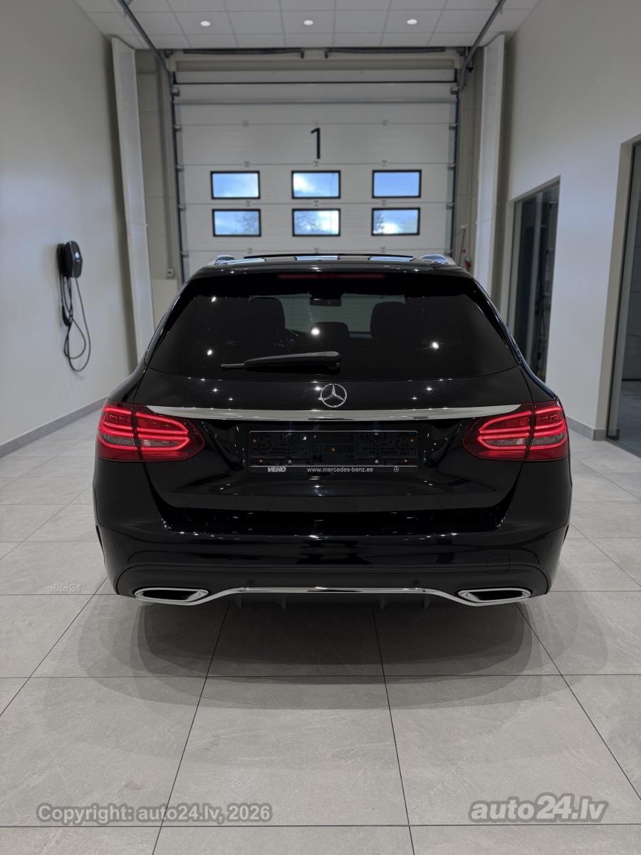 Melns Mercedes-Benz C-Class 2019 Tallina, ar dzinēja tilpumu 0.00 L un nobraukumu 118 tūkst. km par 21900 €, foto 7 vietnē AUTOMOTO.COM.LV
