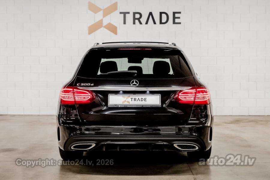 Melns Mercedes-Benz C-Class 2020 Pērnava, ar dzinēja tilpumu 2.00 L un nobraukumu 249 tūkst. km par 17990 €, foto 5 vietnē AUTOMOTO.COM.LV