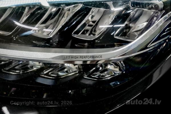 Melns Mercedes-Benz C-Class 2020 Pērnava, ar dzinēja tilpumu 2.00 L un nobraukumu 260 tūkst. km par 16950 €, foto 4 vietnē AUTOMOTO.COM.LV