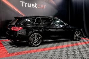 Черный Мерседес Ц-Класс 2020 в Пярну, объемом двигателя 2.00 л и пробегом 260 тыс. км за 16950 €, фото 9 на AUTOMOTO.COM.LV
