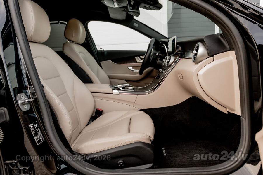 Black Mercedes-Benz C-Class 2020 in Parnu, with an engine capacity of 2.00 L and mileage of 132 thousand km for 21490 €, photo 11 on AUTOMOTO.COM.LV