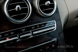 Black Mercedes-Benz C-Class 2020 in Parnu, with an engine capacity of 2.00 L and mileage of 132 thousand km for 21490 €, photo 20 on AUTOMOTO.COM.LV