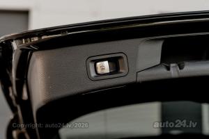 Black Mercedes-Benz C-Class 2020 in Parnu, with an engine capacity of 2.00 L and mileage of 132 thousand km for 21490 €, photo 26 on AUTOMOTO.COM.LV