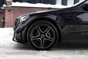 Melns Mercedes-Benz C-Class 2021 Tallina, ar dzinēja tilpumu 2.00 L un nobraukumu 199 tūkst. km par 19990 €, foto 9 vietnē AUTOMOTO.COM.LV