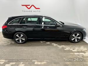 Black Mercedes-Benz C-Class 2022 in Tartu, with an engine capacity of 2.00 L and mileage of 84 thousand km for 33700 €, photo 19 on AUTOMOTO.COM.LV