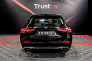Melns Mercedes-Benz C-Class 2022 Pērnava, ar dzinēja tilpumu 2.00 L un nobraukumu 203 tūkst. km par 21999 €, foto 11 vietnē AUTOMOTO.COM.LV