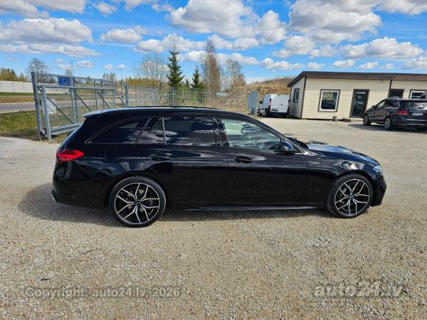 Black Mercedes-Benz C-Class 2022 in Tartu, with an engine capacity of 2.00 L and mileage of 189 thousand km for 28900 €, photo 6 on AUTOMOTO.COM.LV