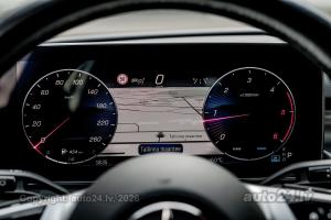 Black Mercedes-Benz C-Class 2022 in Parnu, with an engine capacity of 2.00 L and mileage of 206 thousand km for 22950 €, photo 17 on AUTOMOTO.COM.LV