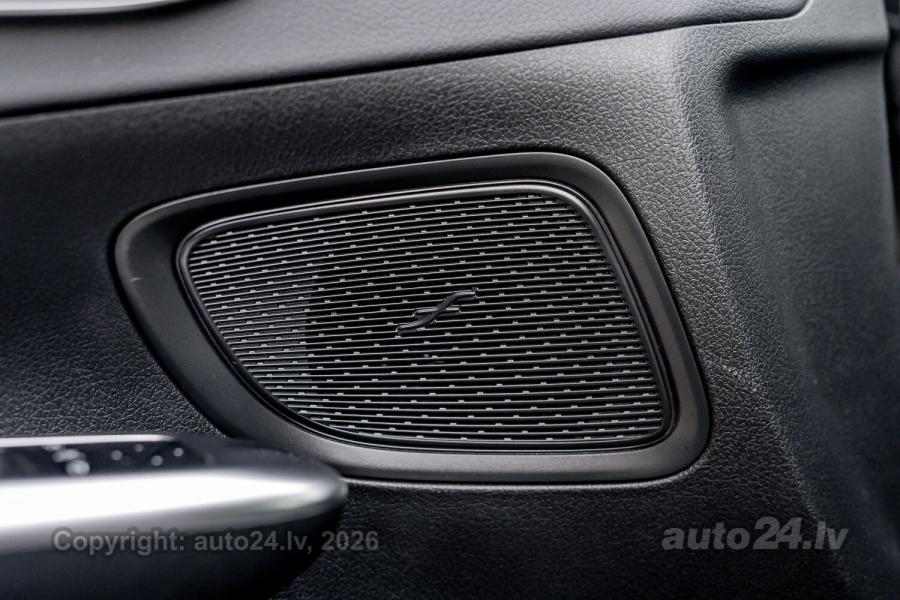 Black Mercedes-Benz C-Class 2022 in Parnu, with an engine capacity of 2.00 L and mileage of 206 thousand km for 22950 €, photo 23 on AUTOMOTO.COM.LV