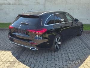 Black Mercedes-Benz C-Class 2022 in Viljandi, with an engine capacity of 2.00 L and mileage of 142 thousand km for 22999 €, photo 4 on AUTOMOTO.COM.LV