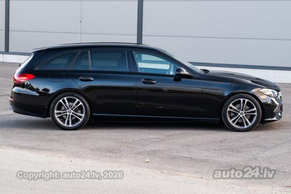 Mercedes-Benz C-Class 2022 Tartu vietnē Melns Mercedes-Benz C-Class 2022 Tartu, ar dzinēja tilpumu 2.00 L un nobraukumu 244 tūkst. km par 19499 €, foto 5 vietnē AUTOMOTO.COM.LV