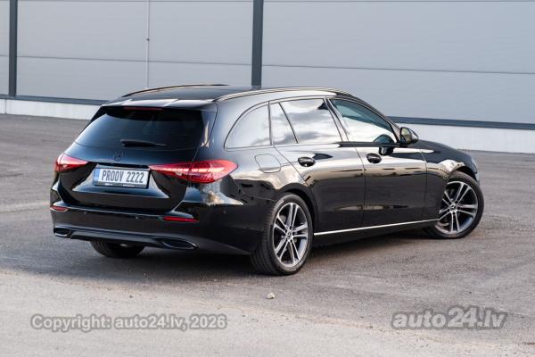 Mercedes-Benz C-Class 2022 Tartu vietnē Melns Mercedes-Benz C-Class 2022 Tartu, ar dzinēja tilpumu 2.00 L un nobraukumu 244 tūkst. km par 19499 €, foto 6 vietnē AUTOMOTO.COM.LV