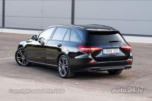 Black Mercedes-Benz C-Class 2022 in Tartu, with an engine capacity of 2.00 L and mileage of 244 thousand km for 19499 €, photo 9 on AUTOMOTO.COM.LV