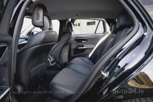 Black Mercedes-Benz C-Class 2022 in Tartu, with an engine capacity of 2.00 L and mileage of 244 thousand km for 19499 €, photo 15 on AUTOMOTO.COM.LV