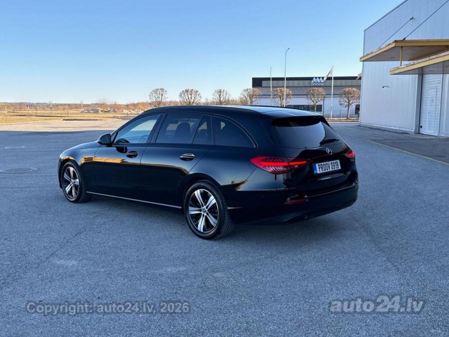 Black Mercedes-Benz C-Class 2023 in Tallinn, with an engine capacity of 2.00 L and mileage of 114 thousand km for 33900 €, photo 3 on AUTOMOTO.COM.LV