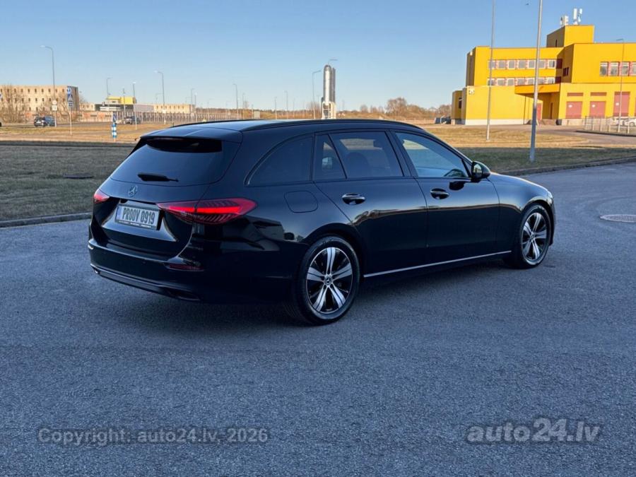 Black Mercedes-Benz C-Class 2023 in Tallinn, with an engine capacity of 2.00 L and mileage of 114 thousand km for 33900 €, photo 4 on AUTOMOTO.COM.LV
