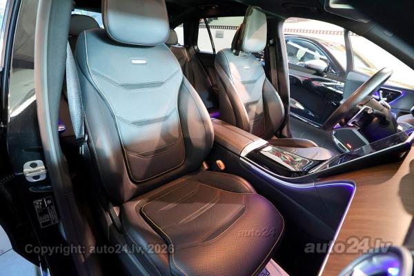 Black Mercedes-Benz C-Class 2023 in Tallinn, with an engine capacity of 2.00 L and mileage of 37 thousand km for 51900 €, photo 7 on AUTOMOTO.COM.LV