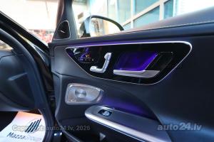 Melns Mercedes-Benz C-Class 2023 Tallina, ar dzinēja tilpumu 2.00 L un nobraukumu 37 tūkst. km par 51900 €, foto 18 vietnē AUTOMOTO.COM.LV