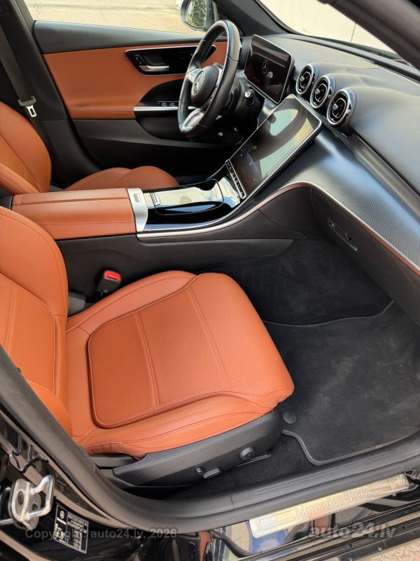 Melns Mercedes-Benz C-Class 2023 Tartu, ar dzinēja tilpumu 2.00 L un nobraukumu 197 tūkst. km par 25899 €, foto 9 vietnē AUTOMOTO.COM.LV