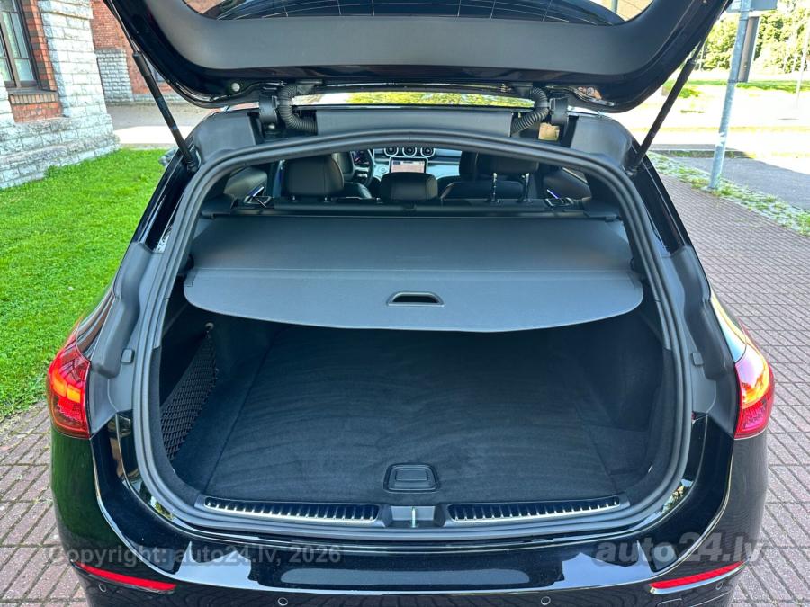 Melns Mercedes-Benz C-Class 2023 Tallina, ar dzinēja tilpumu 2.00 L un nobraukumu 135 tūkst. km par 28990 €, foto 15 vietnē AUTOMOTO.COM.LV