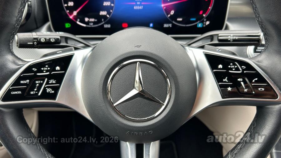 Melns Mercedes-Benz C-Class 2023 Tallina, ar dzinēja tilpumu 2.00 L un nobraukumu 66 tūkst. km par 32990 €, foto 18 vietnē AUTOMOTO.COM.LV