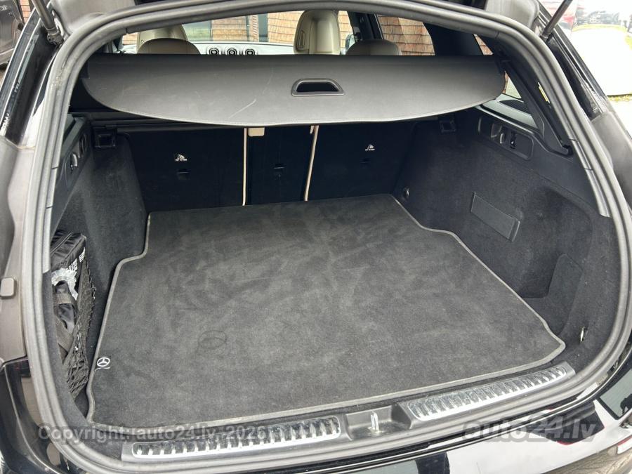Melns Mercedes-Benz C-Class 2023 Tallina, ar dzinēja tilpumu 2.00 L un nobraukumu 66 tūkst. km par 32990 €, foto 26 vietnē AUTOMOTO.COM.LV